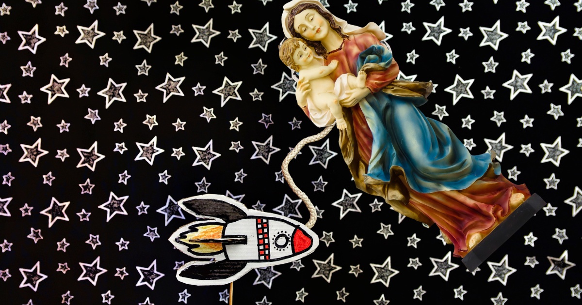 Wo ist Maria heute? Im Weltraum oder ist sie "verglüht"? | Religionen ...