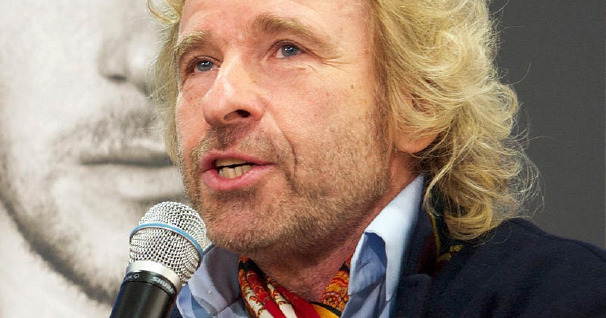 Gottschalk als Erzähler beim RTL-Live-Event "Die Passion" in Essen ...