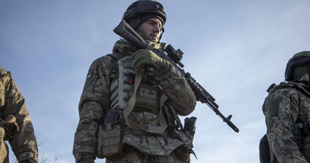 Pro und Contra: Ukraine muss Verhandlungen mit Russland ablehnen | chrismon