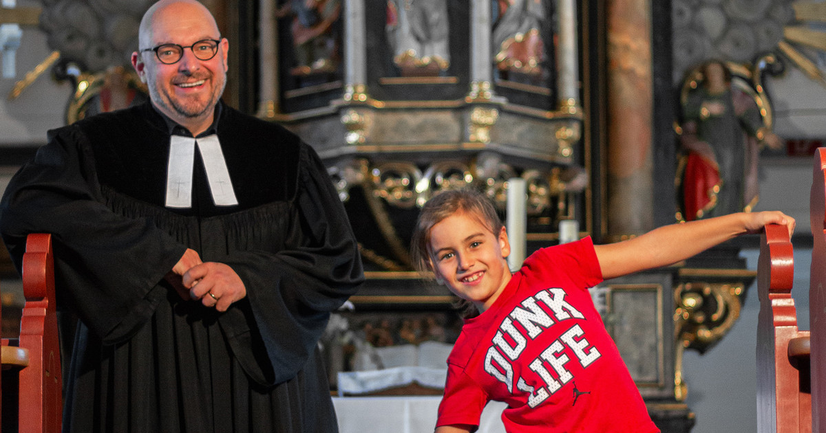 Yascha fragt Pfarrer Schott | evangelisch.de