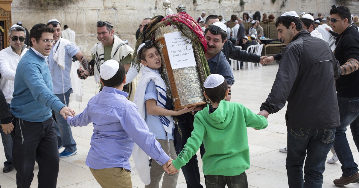 Besondere Ereignisse im Leben von Juden | Religionen Entdecken