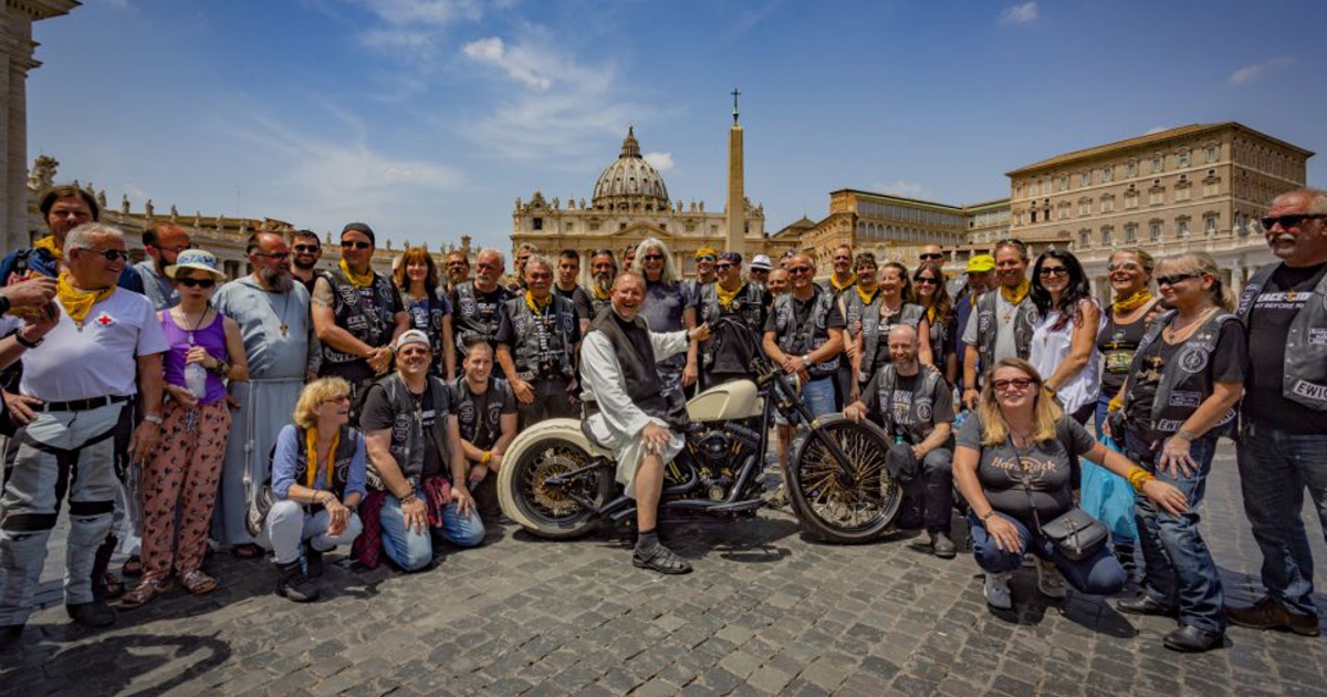 Christlicher Motorrad-Club "Jesus Biker" in Rom angekommen | evangelisch.de