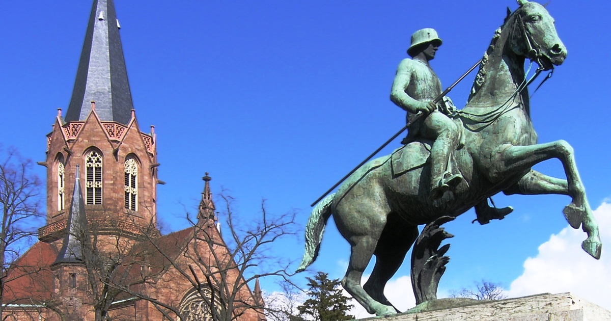 Größte Kirchenglocke des Landes klingt zum ÖRK | evangelisch.de