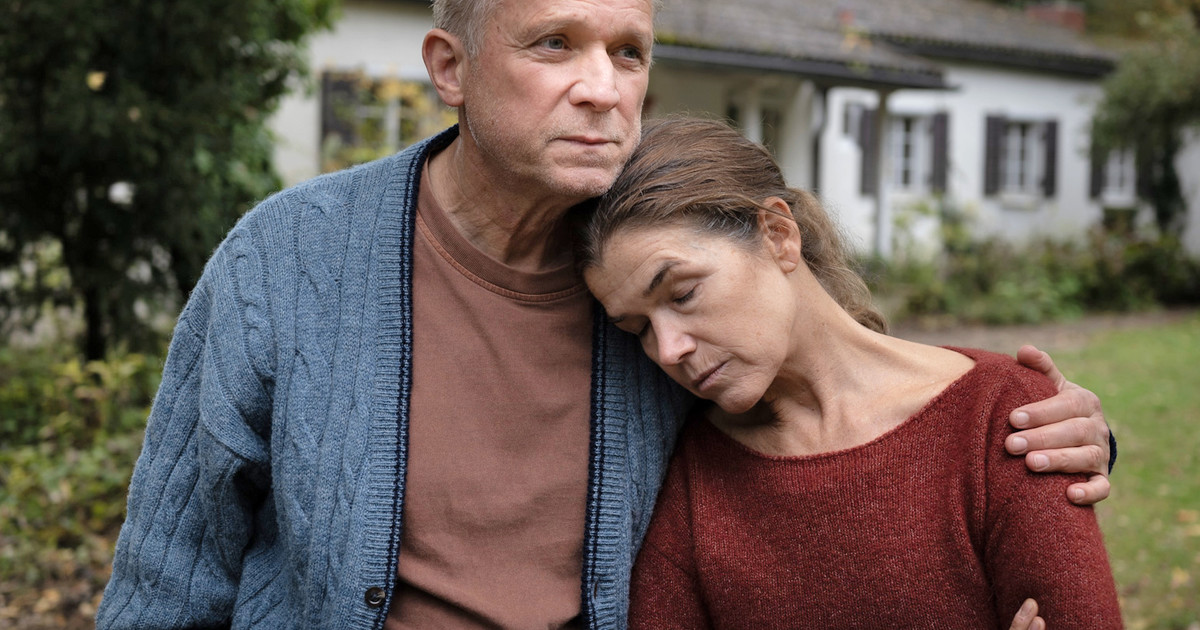 Jetzt im Kino: "Dann passiert das Leben" mit Anke Engelke und Ulrich ...