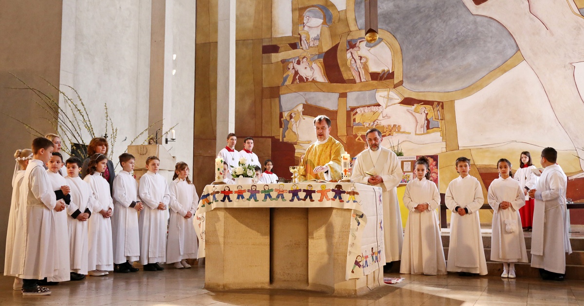 Kommunion | Religionen Entdecken