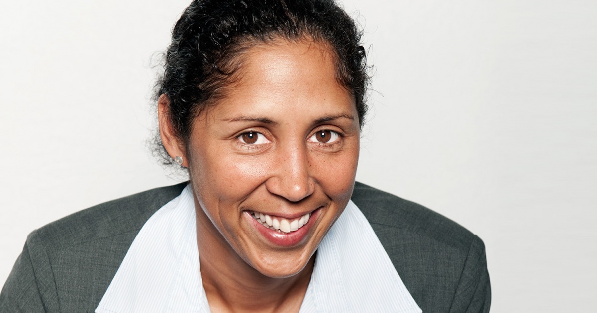 Steffi Jones über ihre Mutter und Brüder, Engel und ihre Hautfarbe ...