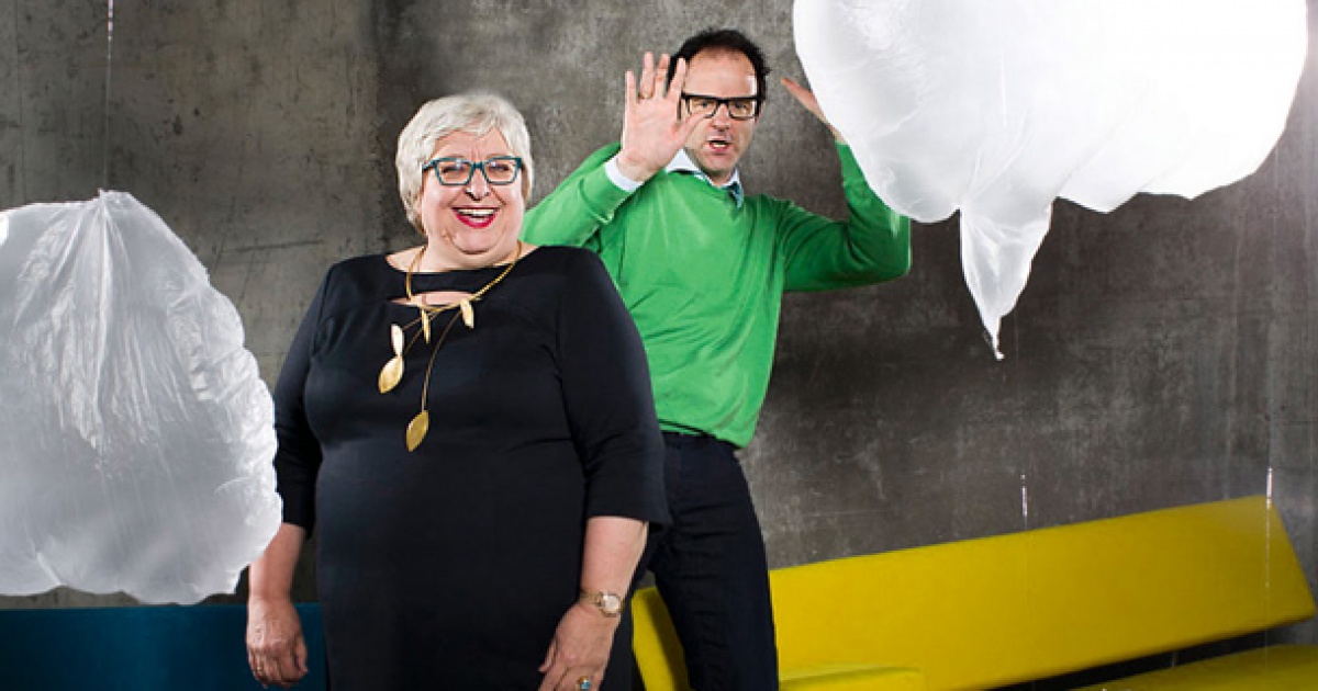 Vince Ebert und Sabine Asgodom geben Praxistipps für Reden | chrismon